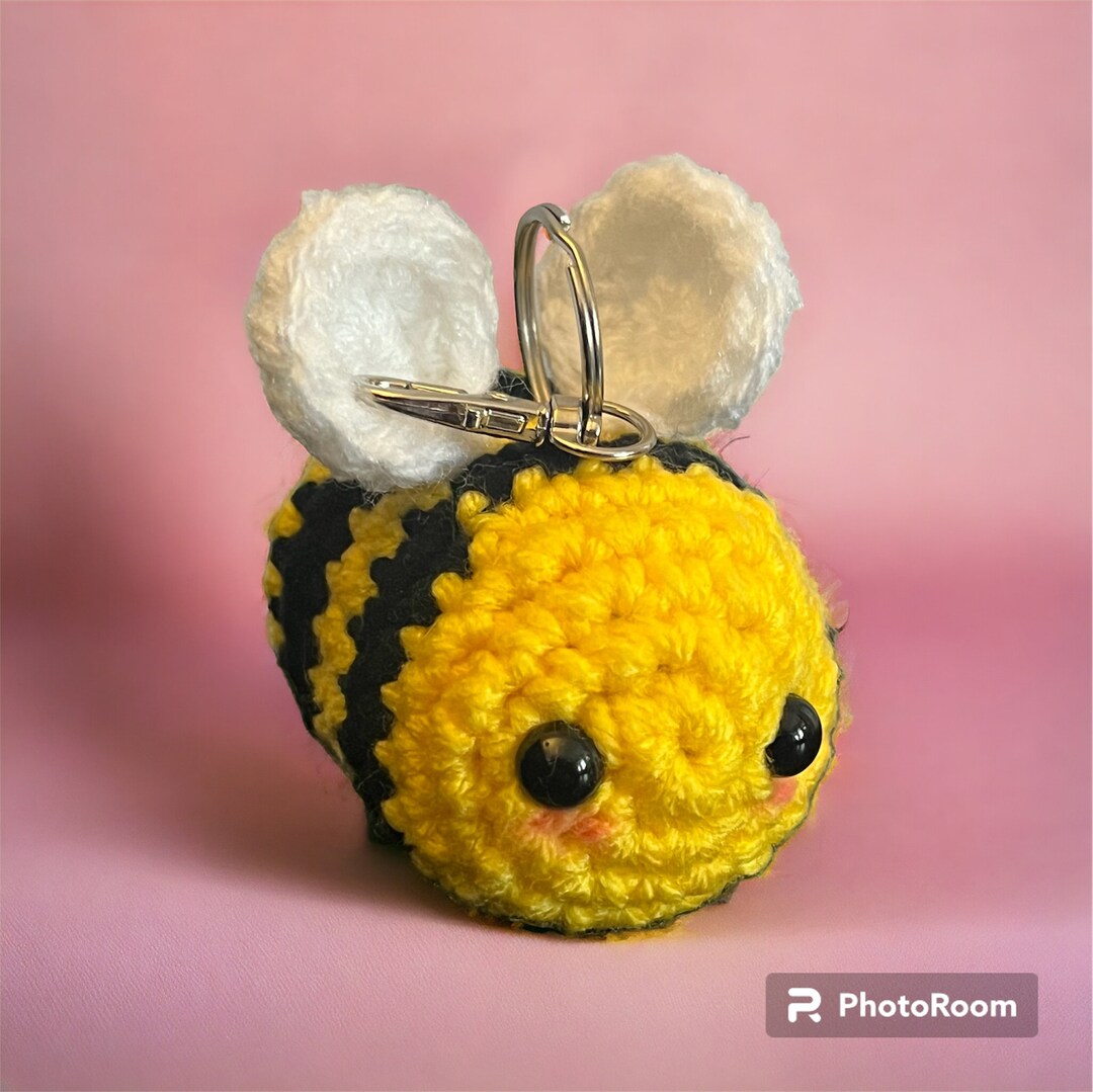 Crochet Bumblebee Keychain - Etsy