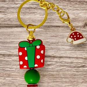 Christmas Keychains/holiday Keychains/beaded Christmas Keychain - Etsy UK