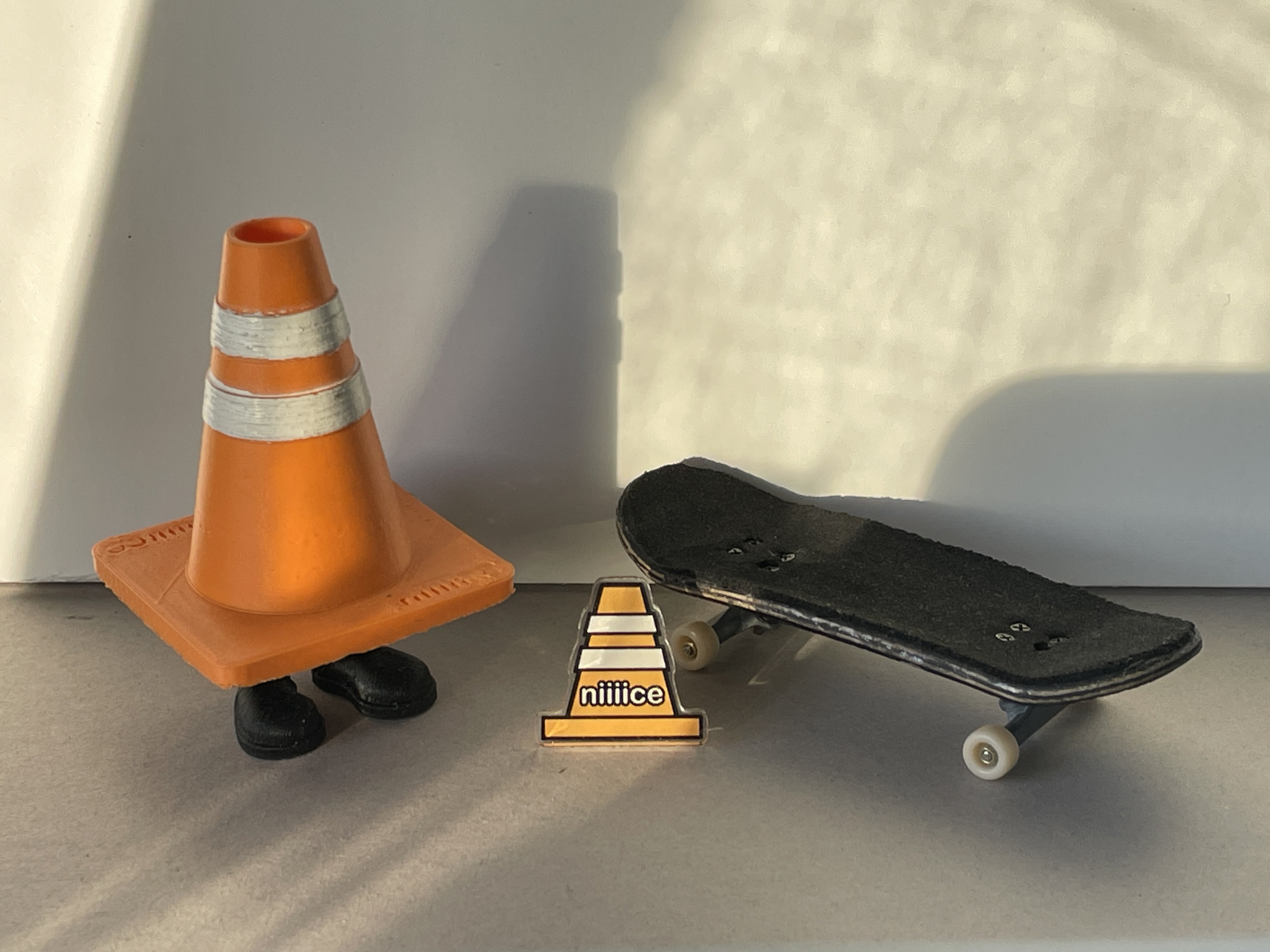 Niiiice Pins - Miniature Cone Pin for Poking Holes Into Fingerboard ...