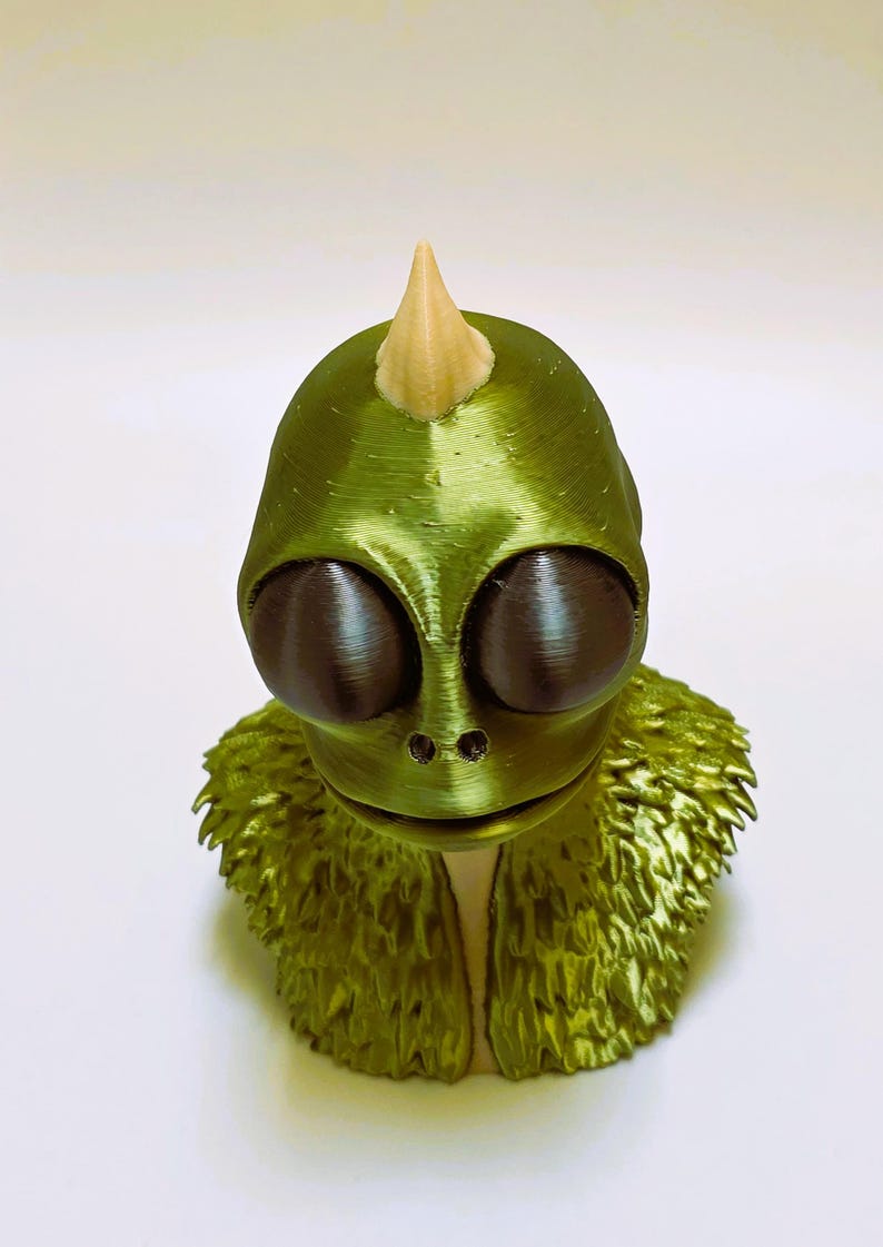 Sleestak Bust – 3D Printed Retro Sci-fi Collectible Statue | Handmade ...