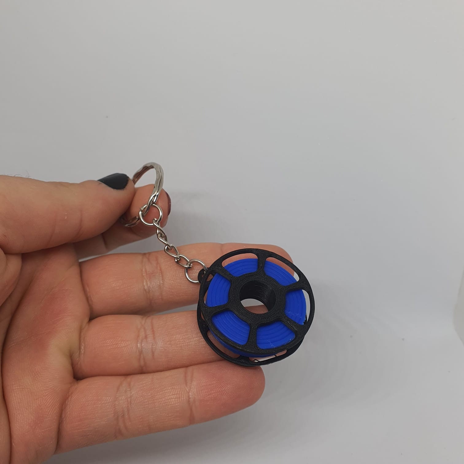 3D Printed Filament Spool Keychain, Key Holder, Keychain Organizer ...