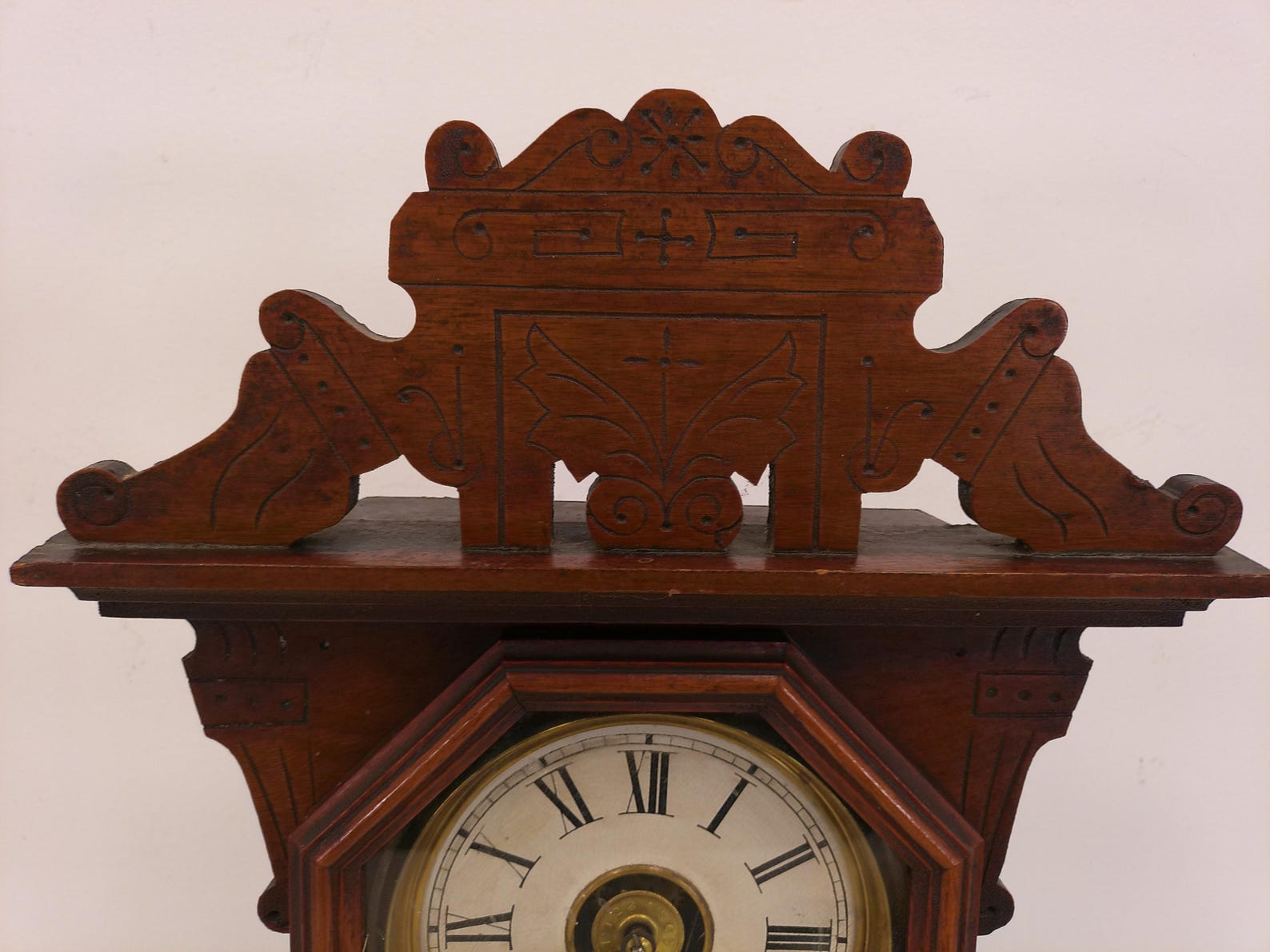 E N Welch 1900's Wood Mantle Clock Comes With Brass Key Works - Etsy