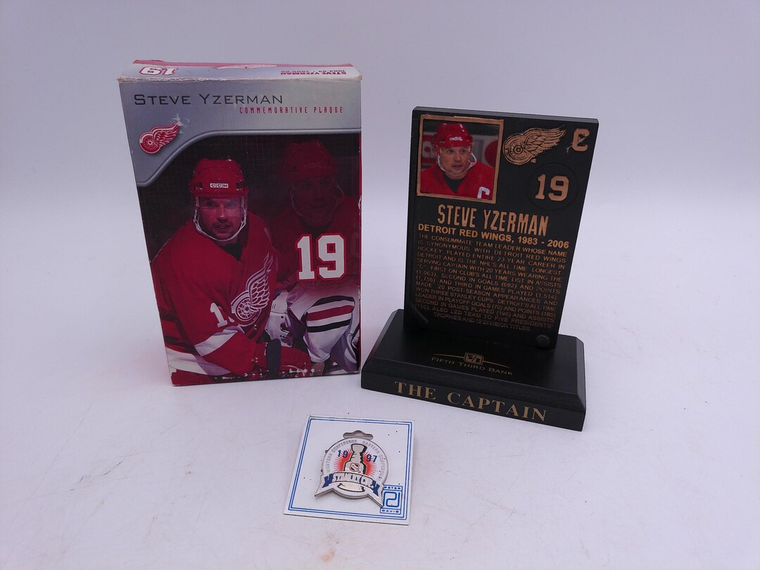 Steve Yzerman the Captain NHL Plaque Box and Pin - Etsy
