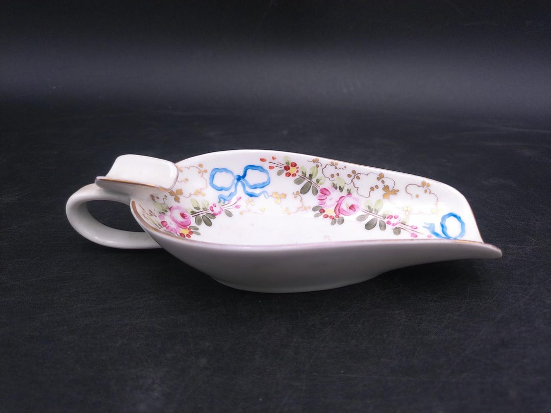 Porcelain Hand Painted Victorian Style Gold Rim Candy Nut Scoop Made in ...