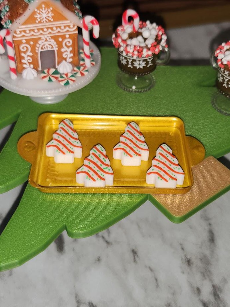 1:6 Scale Christmas Tree Snack Cakes - Etsy