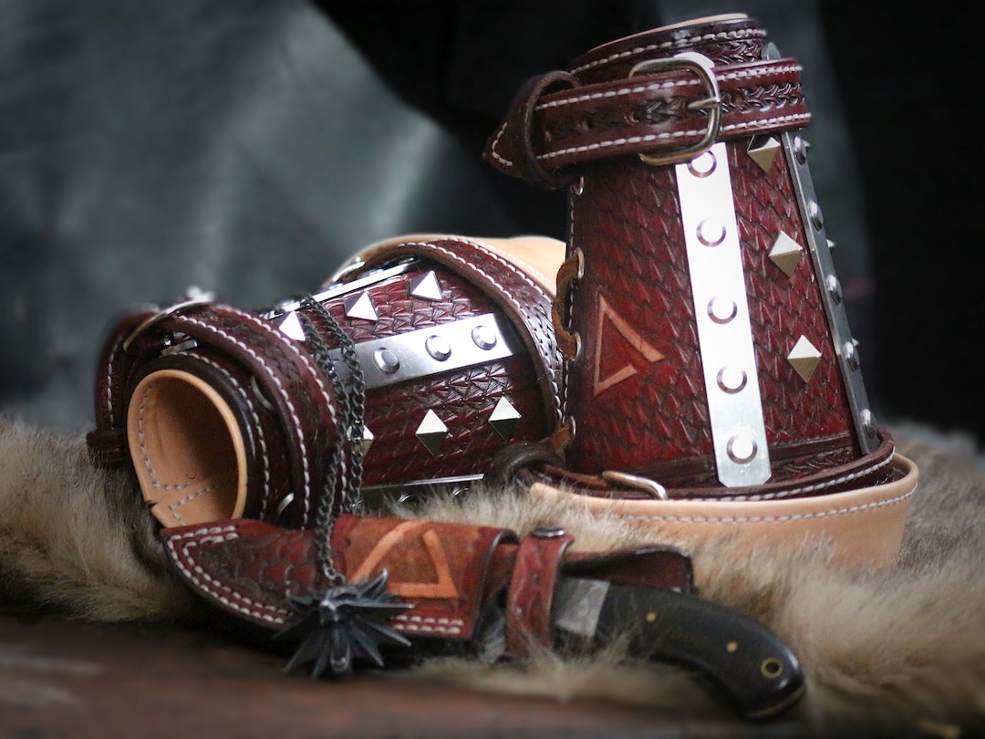 Handmade Leather Witcher Bracers: Manticore, Feline Armor - LARP Cosplay - Etsy