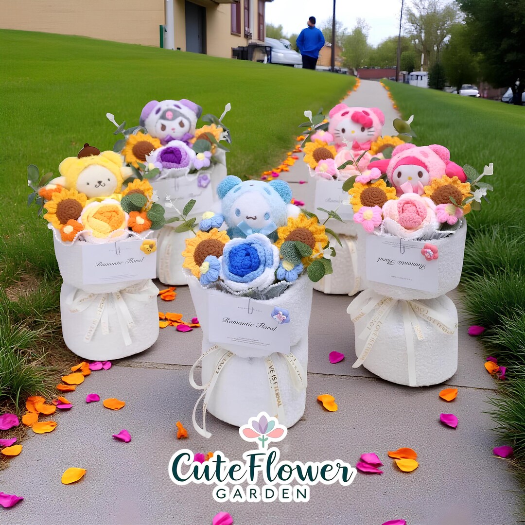 Sanrio Bouquet, Hello Kitty, Pompompurin, Kawaii Plush Bouquet, Crochet ...