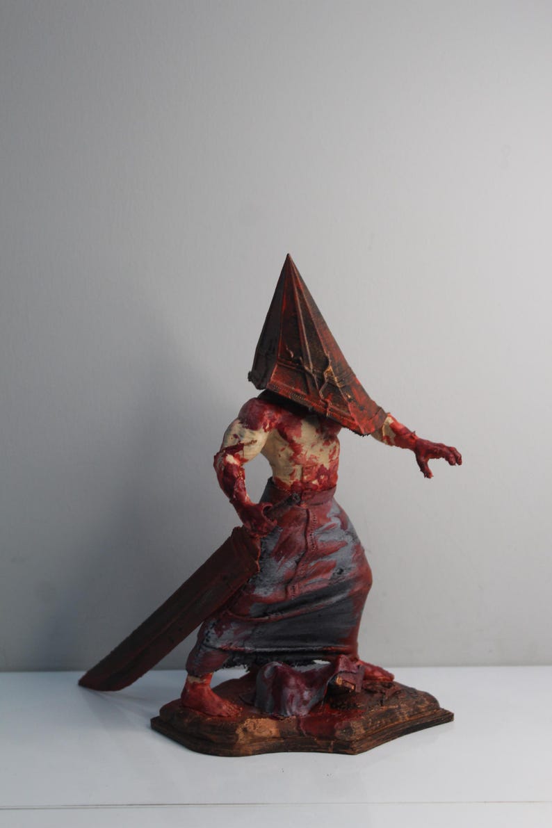 Slient Hill Pyramid Head Horror Collection Figure - Etsy