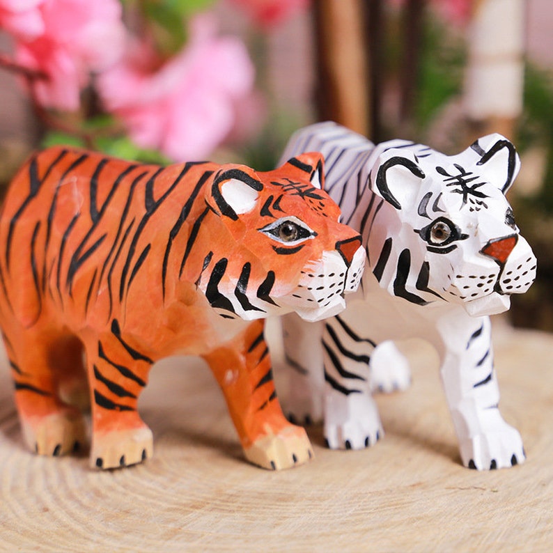 Forest Animal Wood Carving Decorations, Creative Handmade Decorations ...