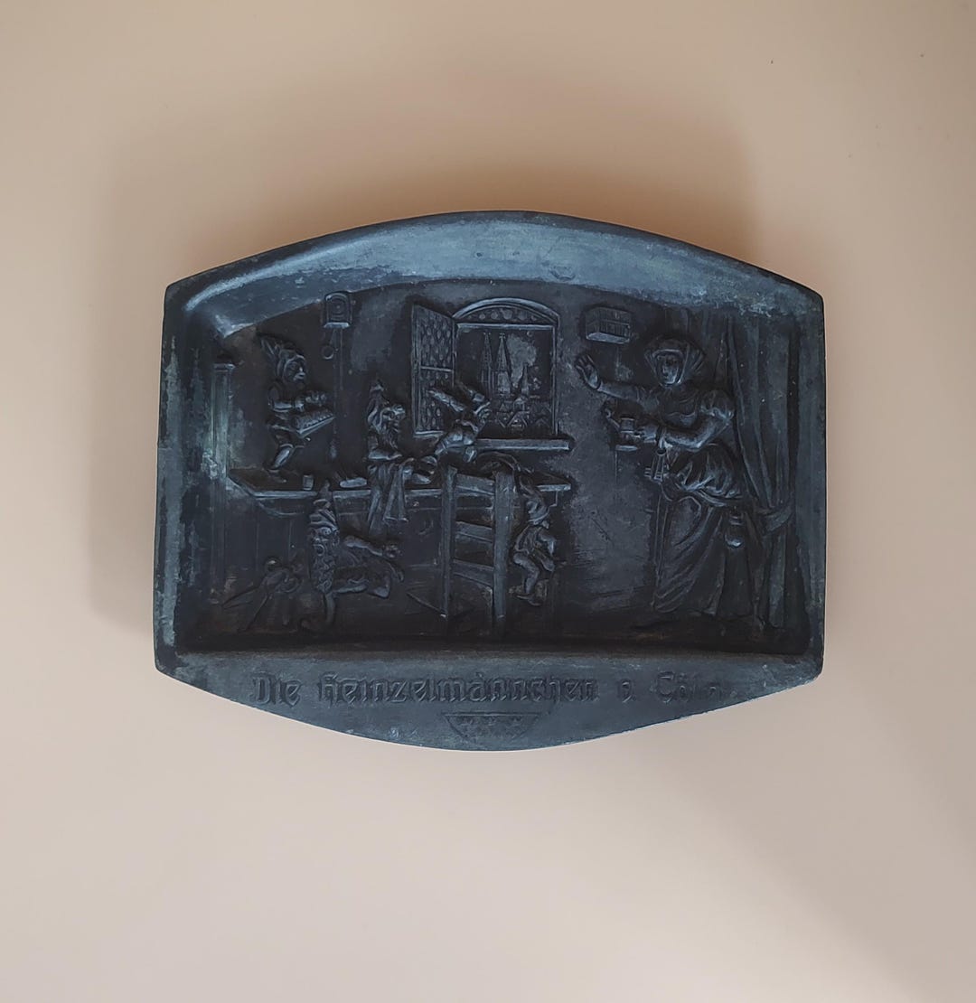 Die Heinzelmännchen Coln Vintage Ring or Pin Dish - Etsy