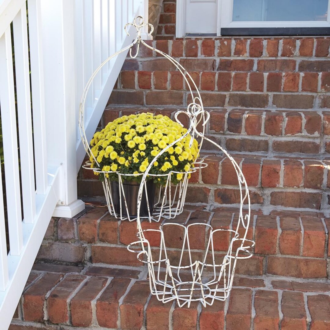 Set of Two Wire Hanging Flower Baskets – French Country Garden Decor - Etsy