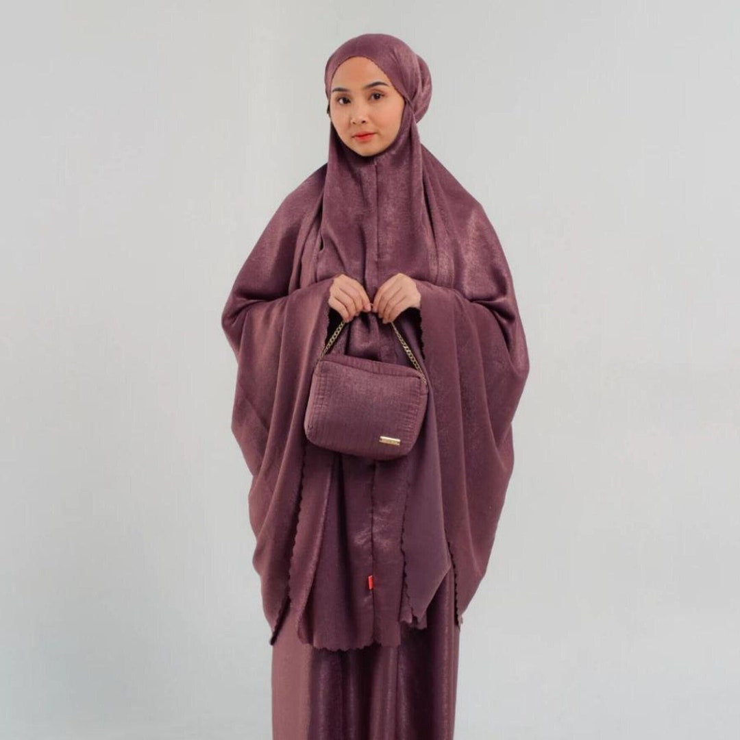 Luxurious Muslim Prayer Dress for Women, Silk, Burgundy - Etsy
