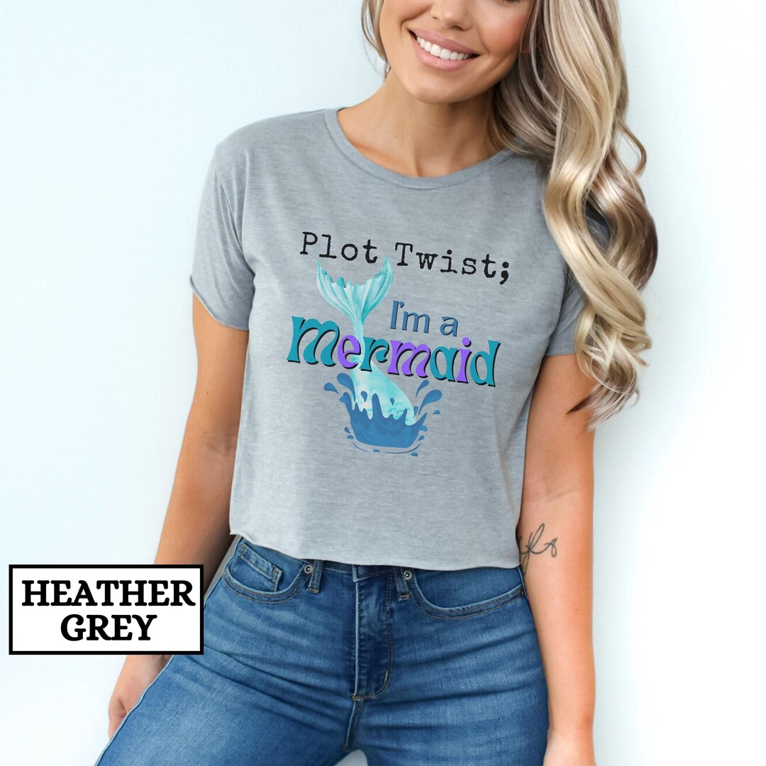 I'm a Mermaid Crop Top Gift for Ocean Lovers, Funny Swimmer Tee for Her ...