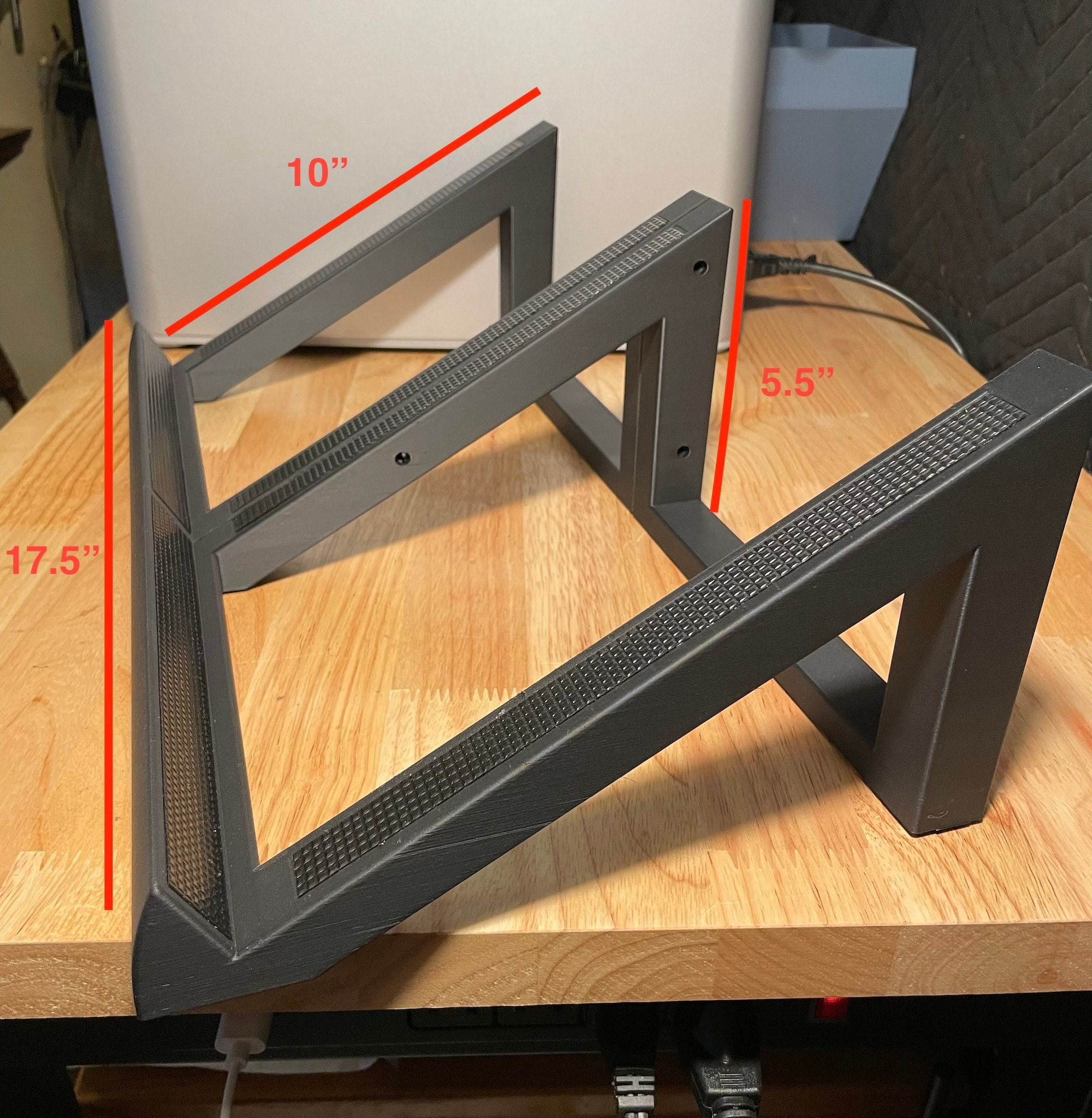 Mixer / Pedalboard Tabletop Stand 3d Printed Black W/non-abrasive Grip ...