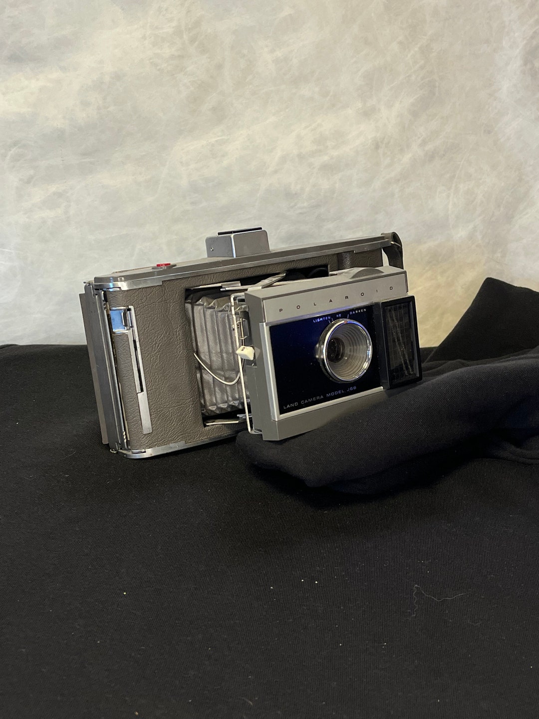 Vintage 1960s Polaroid Land Camera Model J66 - Etsy