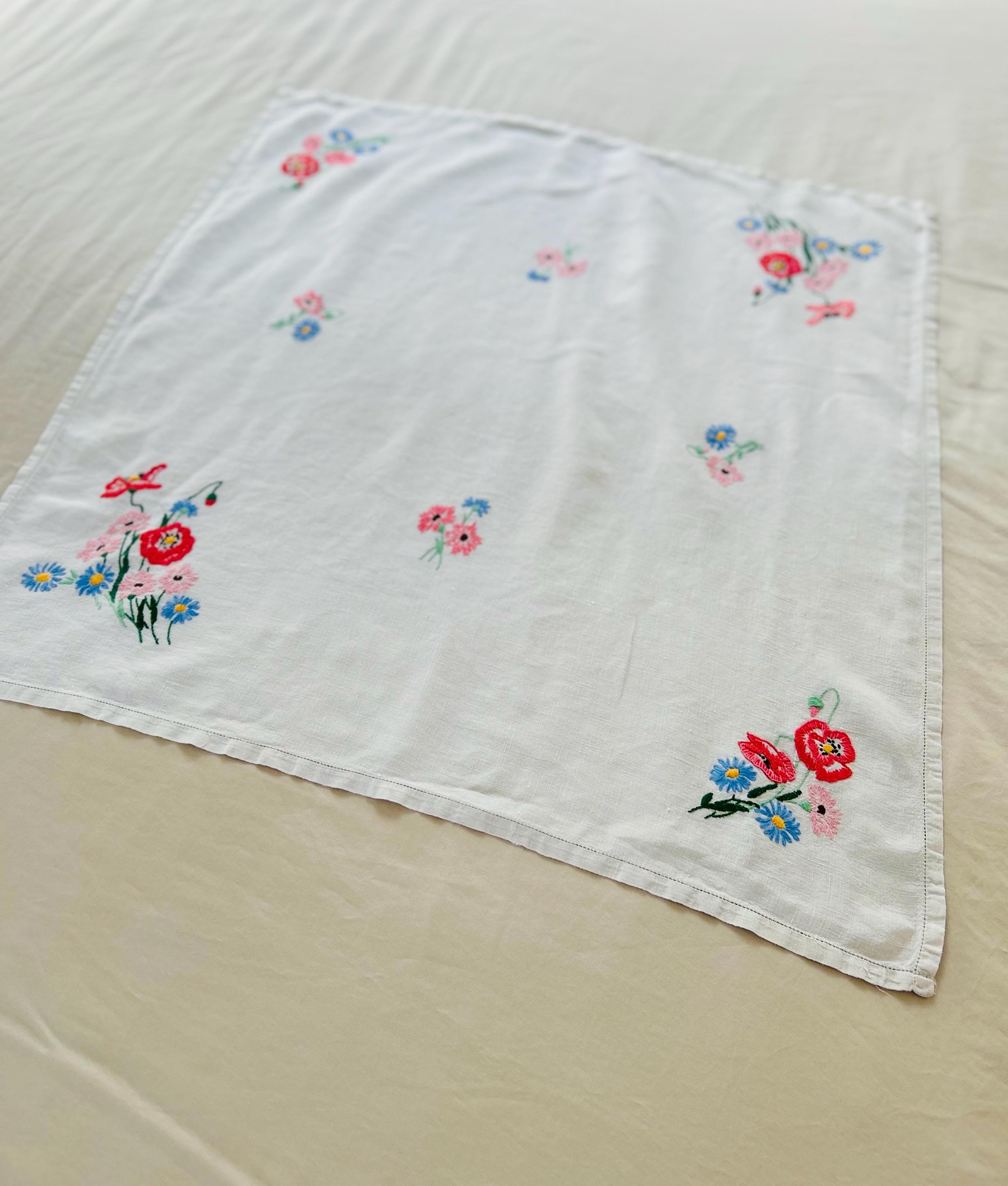 Ivory Linen Vintage Small Embroidered Tablecloth. 80cm X 80cm. Pretty ...