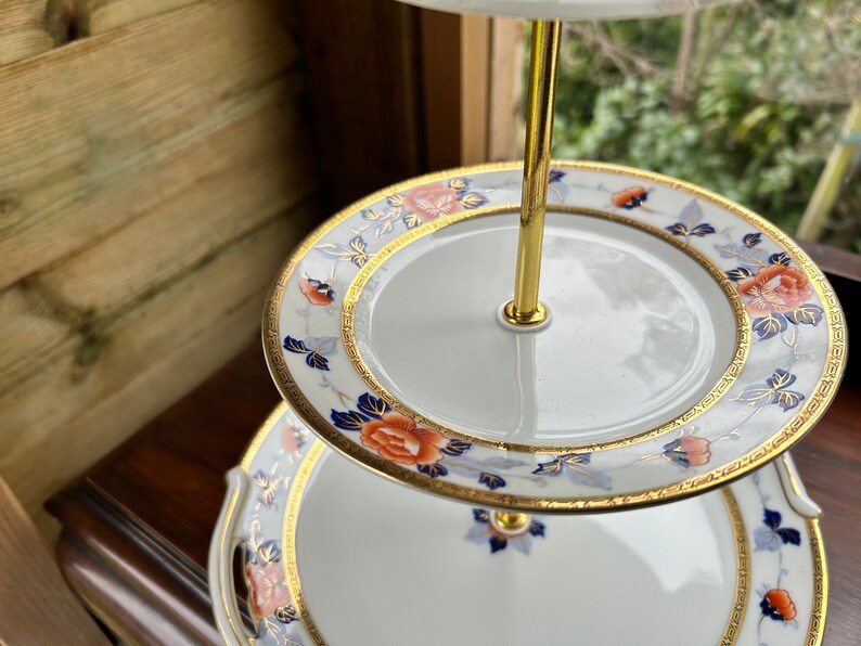 Vintage Floral China 3-tier Tea Stand: Gold Heart Handle - Etsy