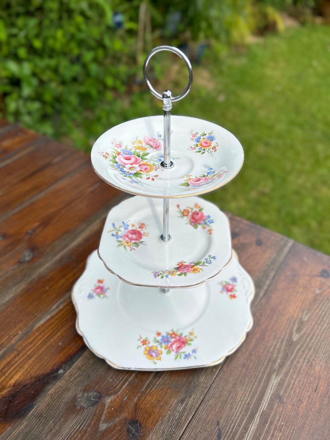 Our ‘fiona’ 3 Tier Vintage China Afternoon Tea Stand: Lovely Gift ...