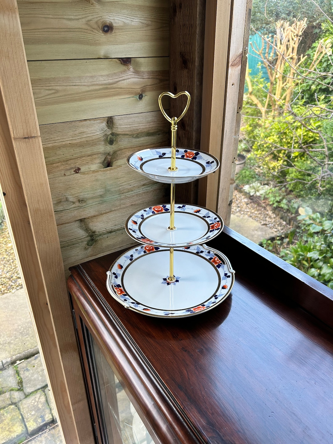 Vintage Floral China 3-tier Tea Stand: Gold Heart Handle - Etsy