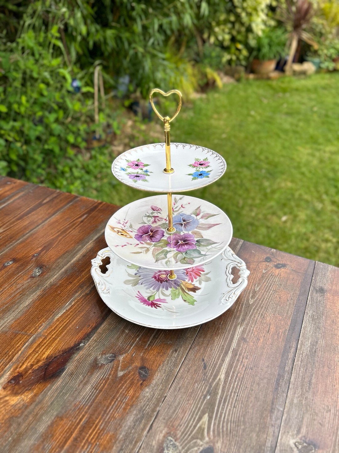 Our ‘abigail’ 3 Tier Vintage China Afternoon Tea Stand: Lovely Gift ...