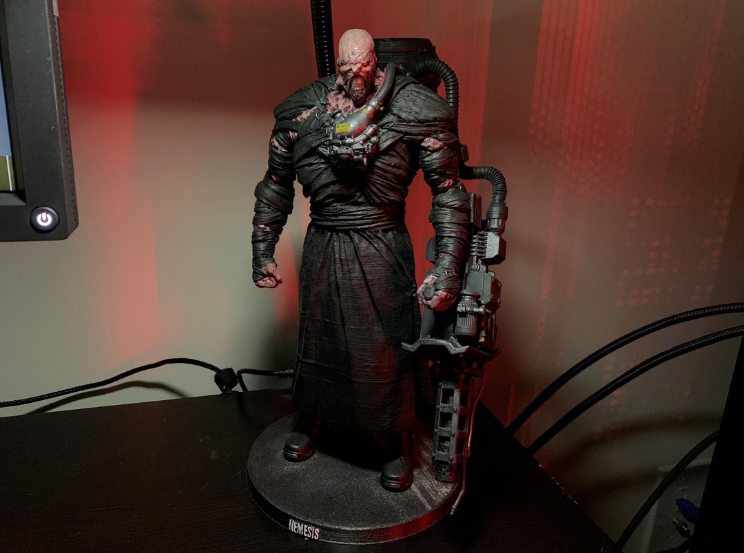 Resident Evil Nemesis / Nemesis Figure / Nemesis Diorama / Resident ...