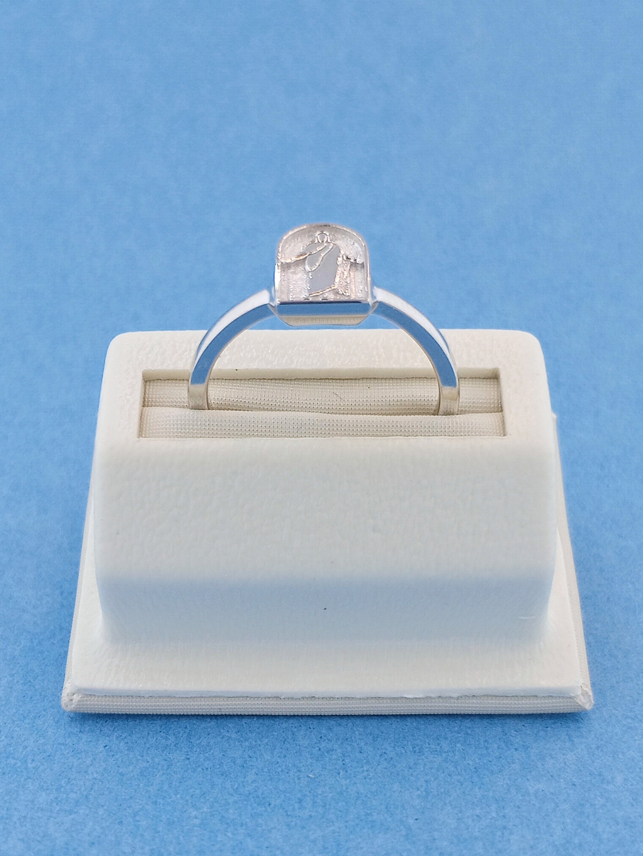 Christus Statue Jesus Ring - Etsy