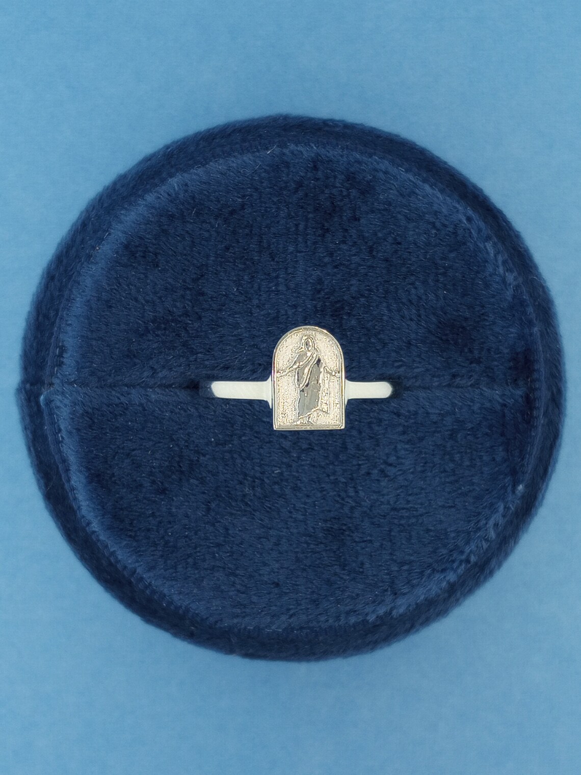 Christus Statue Jesus Ring - Etsy