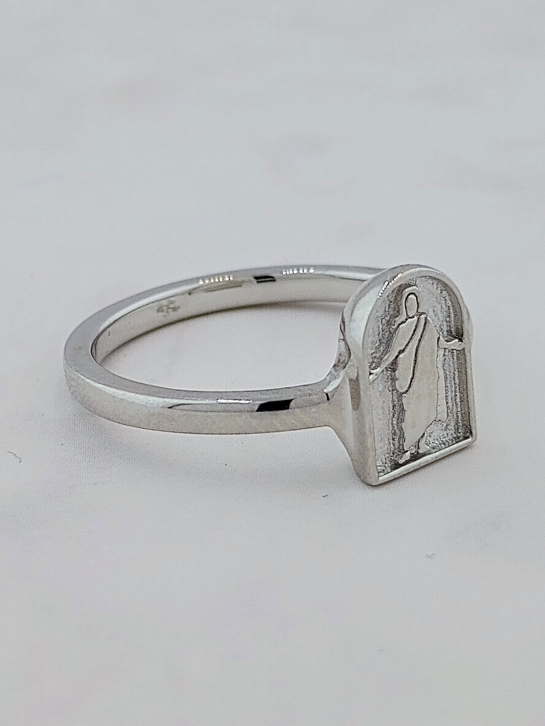 Christus Statue Jesus Ring - Etsy