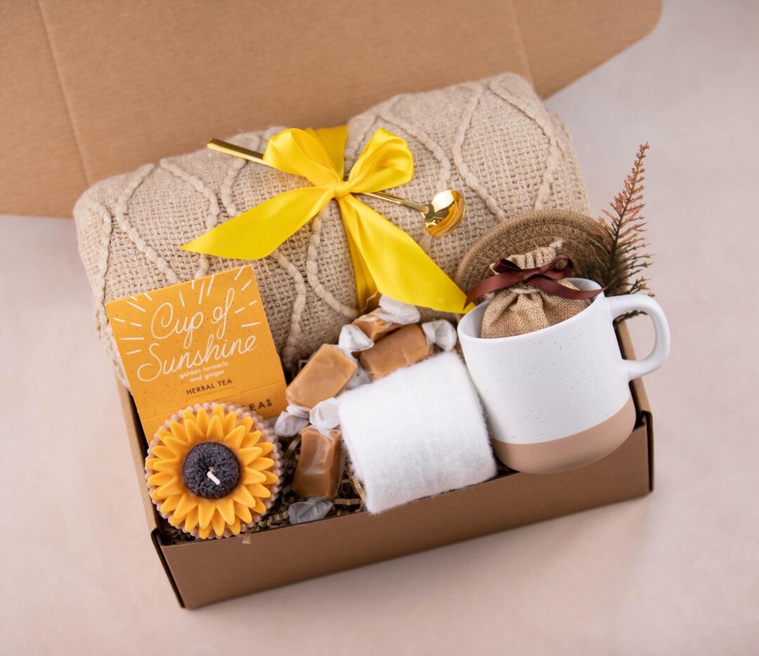 Cozy Gift for Women Spring Gift Box Personalized Gifts for Her Gift Box ...