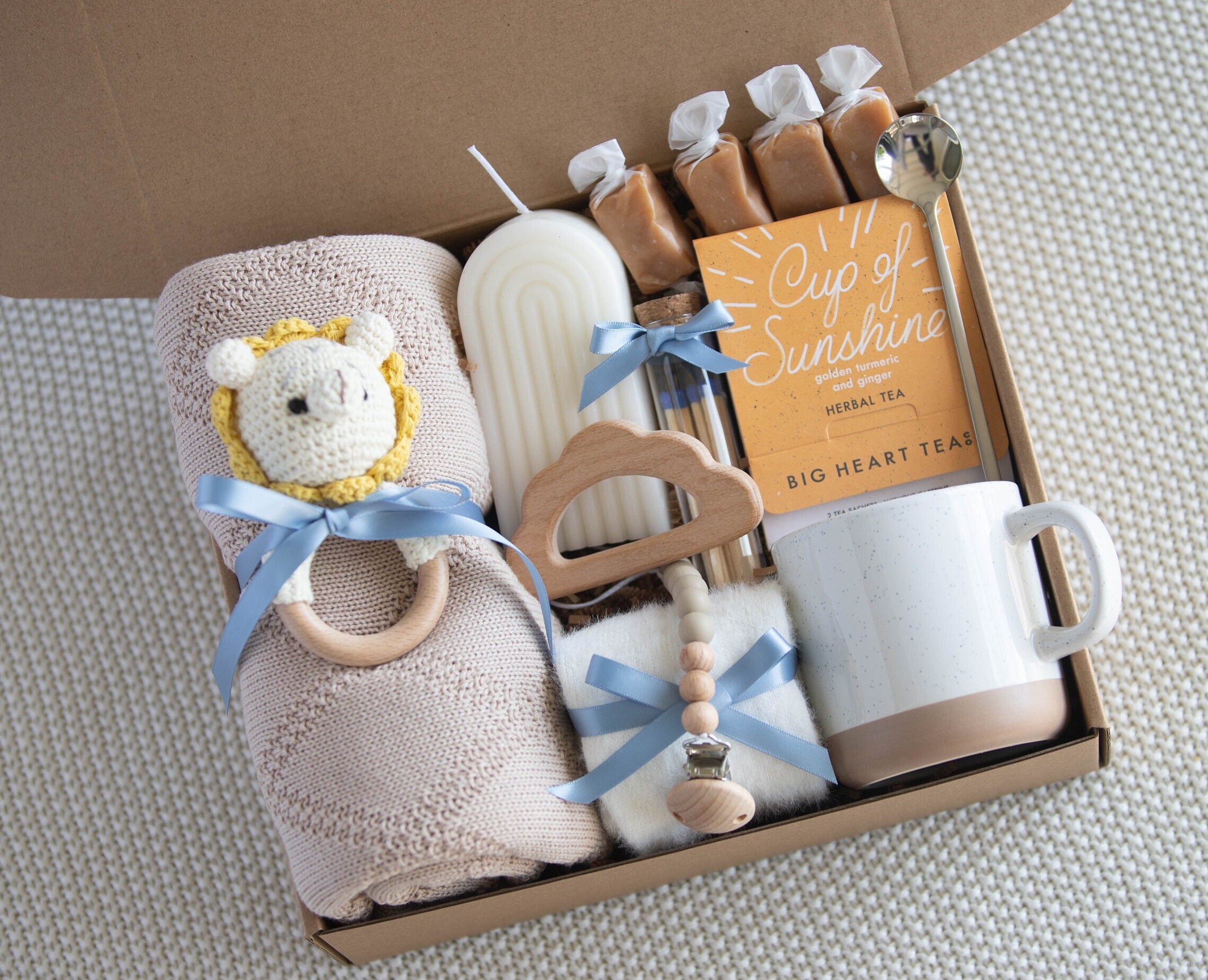 New Parents Gift Box for Parents to Be New Mom Gift Basket First ...