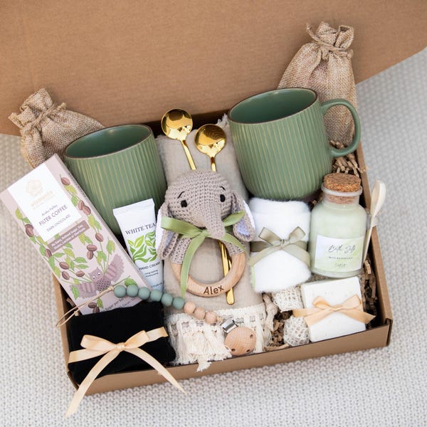 Mom to Be Gifts - 60+ Gift Ideas for 2025