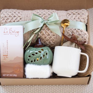 Cozy Gift Set for Women Blanket Hygge Gift Care Package Women Self Care Gift Box Gift for Mom ...