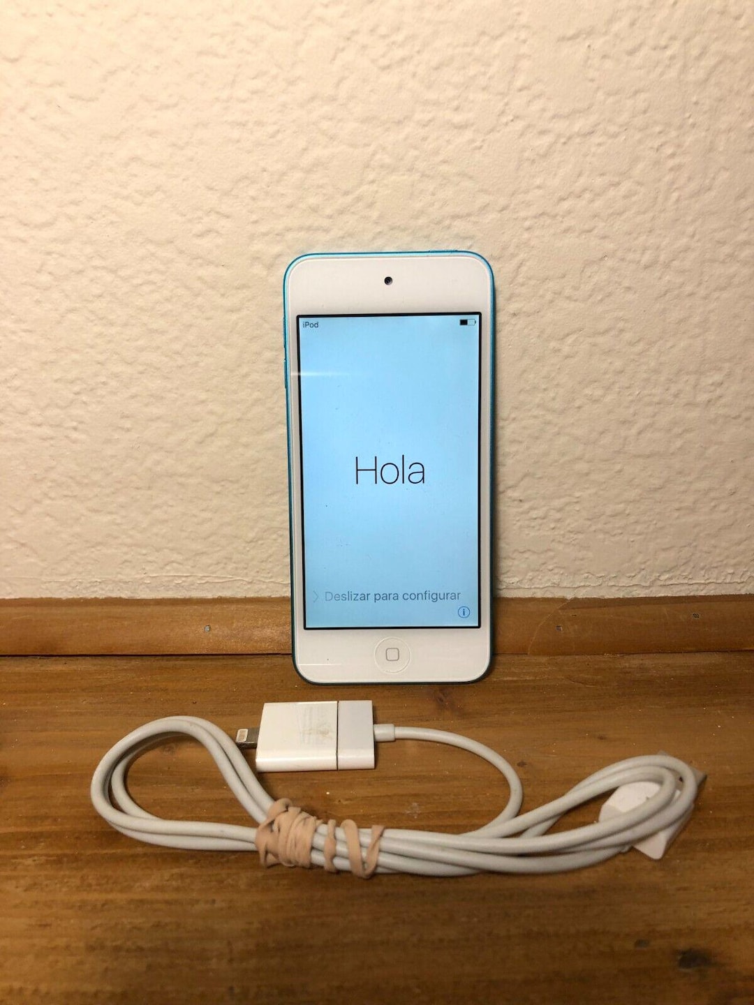 Apple A1421 Ipod Touch 5th Generation 16GB Blue Ios Media Player Music ...