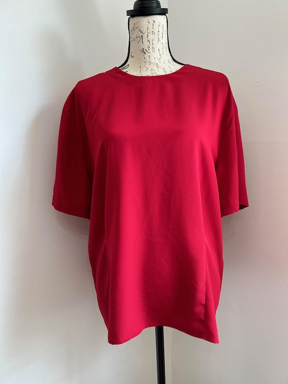 Flowy solid red - Gem