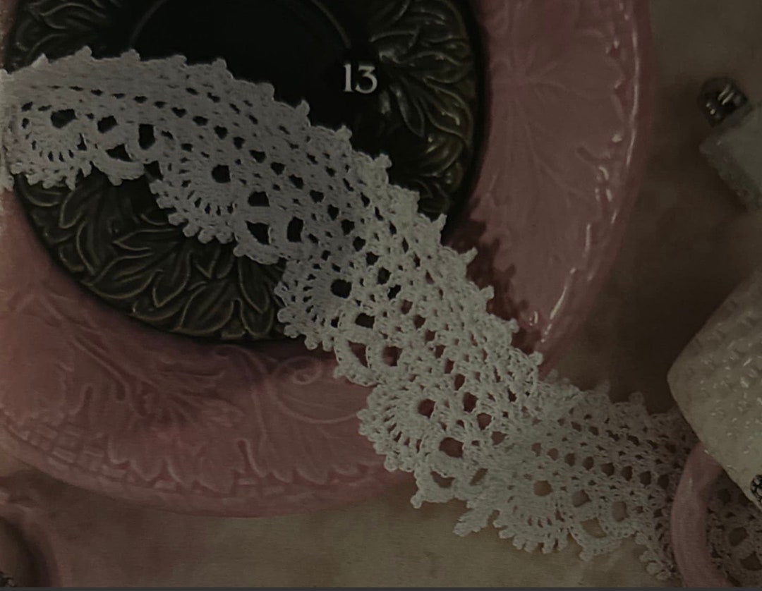 Retro Crochet Pattern Fancy Scallop Edging Cloth Lace Table Runner PDF ...