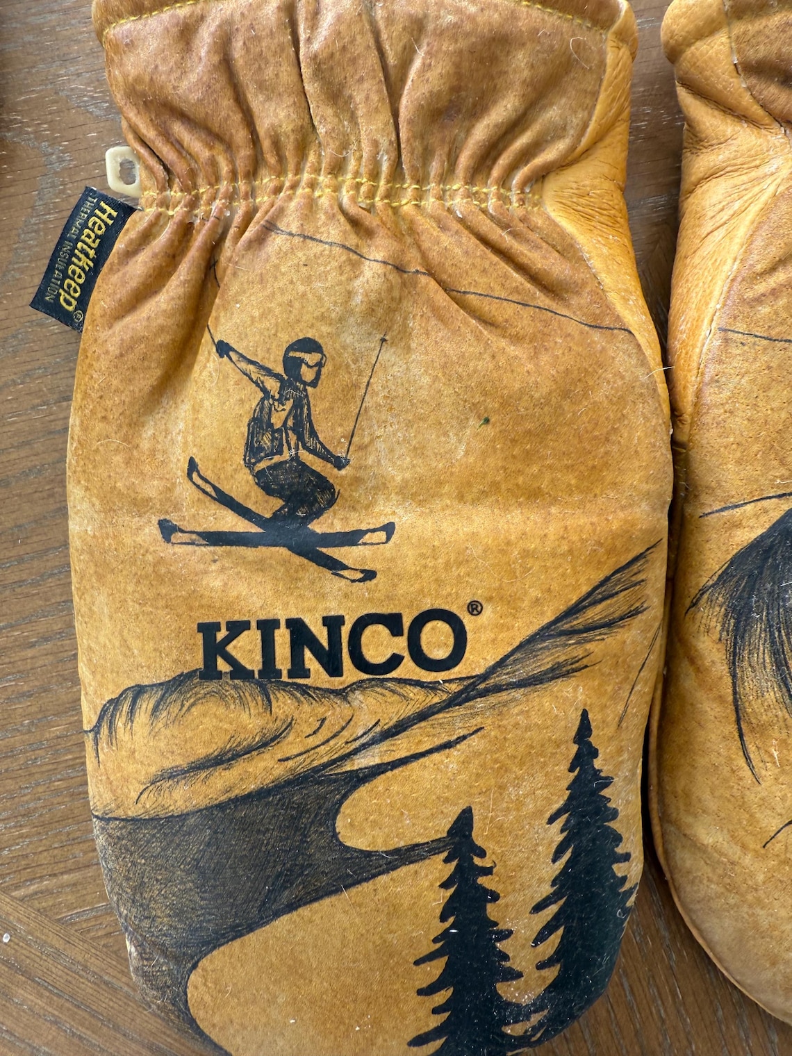 Kinco Snow Gloves/mitts Mountain Design Ski Lift Design - Etsy