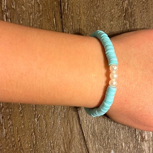 Preppy Blue Pearl Bracelet | Preppy | Clay Bead Bracelets | Cute Summer ...