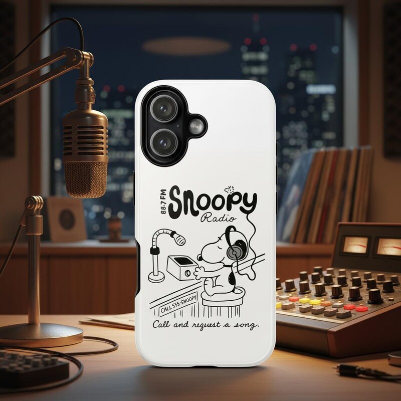 Snoopy iPhone Case - Etsy