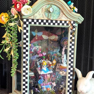 Alice in Wonderland Shadow Box Cabinet – Handcrafted Light-up Diorama ...