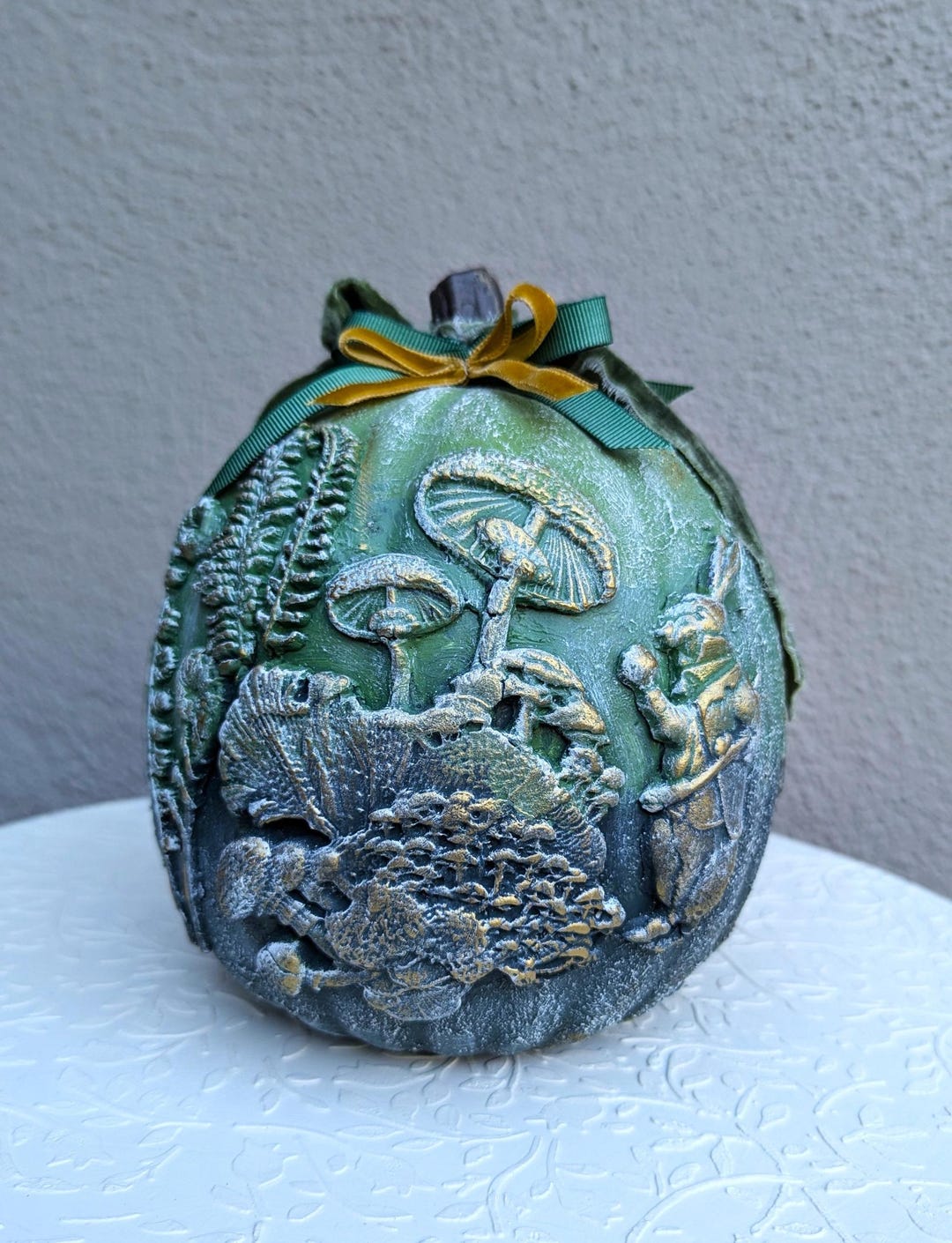 Alice in Wonderland Pumpkin Decor: Handmade Clay Centerpiece - Etsy