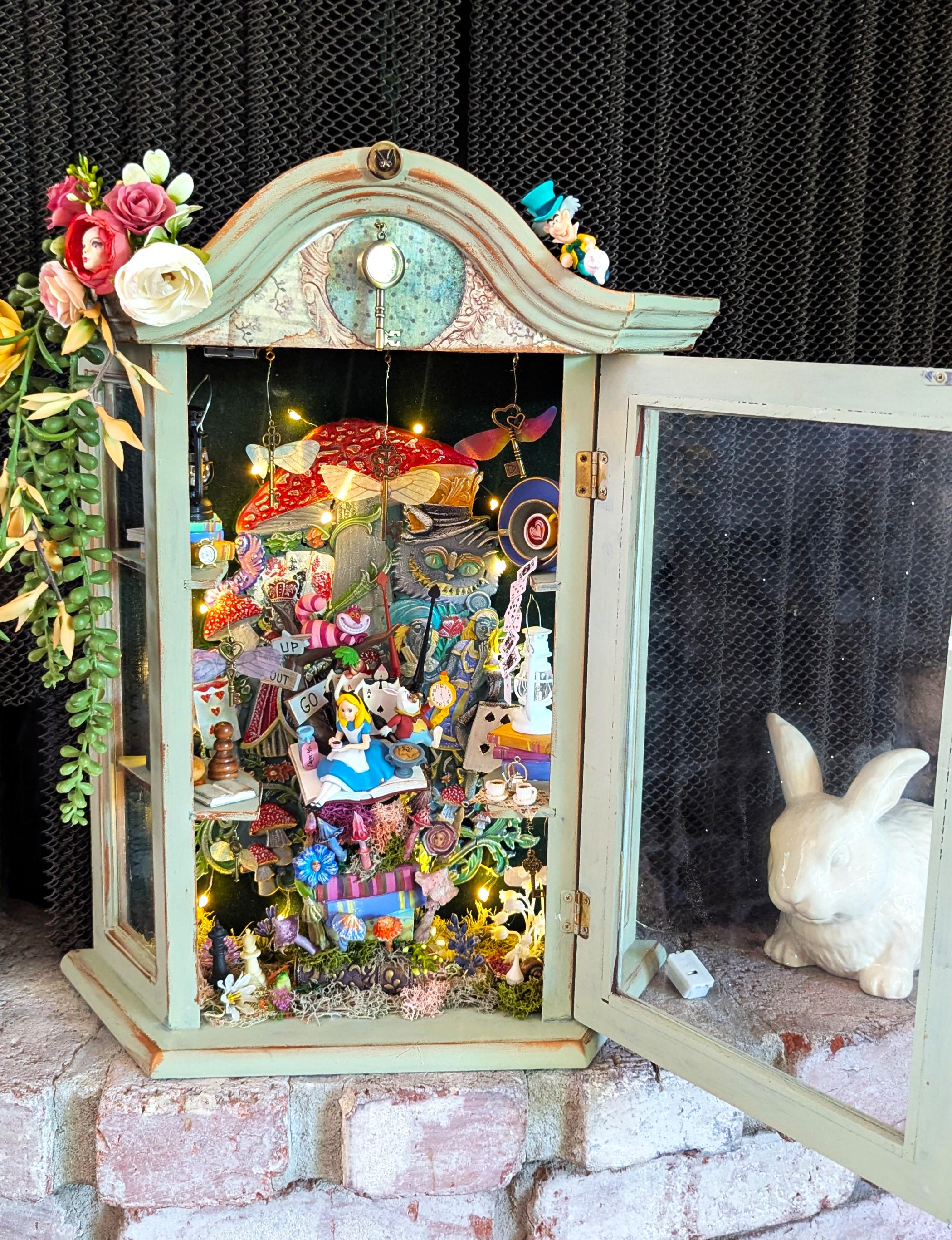Alice in Wonderland Shadow Box Cabinet – Handcrafted Light-up Diorama ...