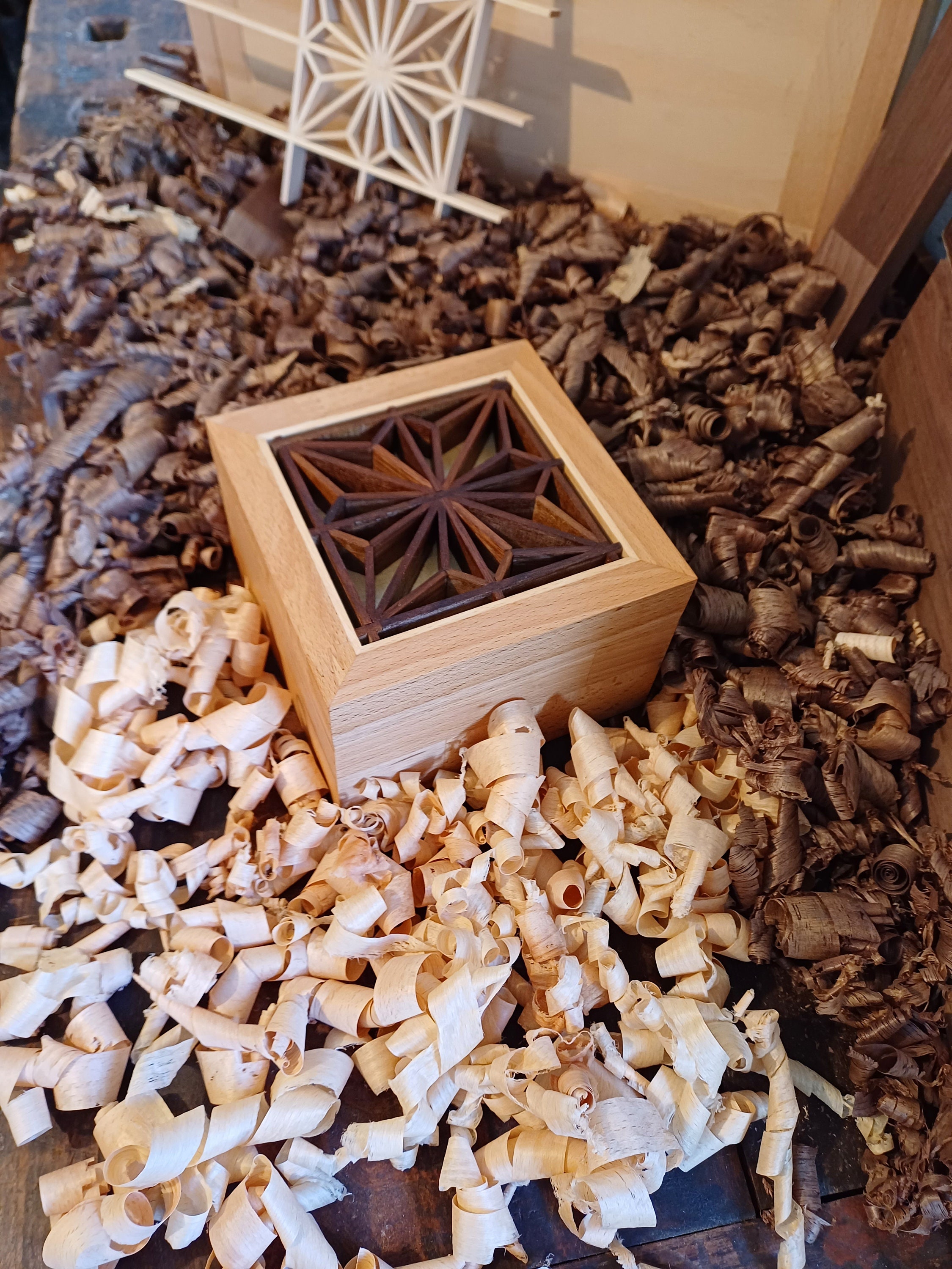 Kumiko Box beechwalnut - Etsy