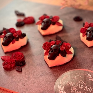 Skull N Roses Candy Coated Fudge Brownie Cakesicles | Gothic Dessert ...