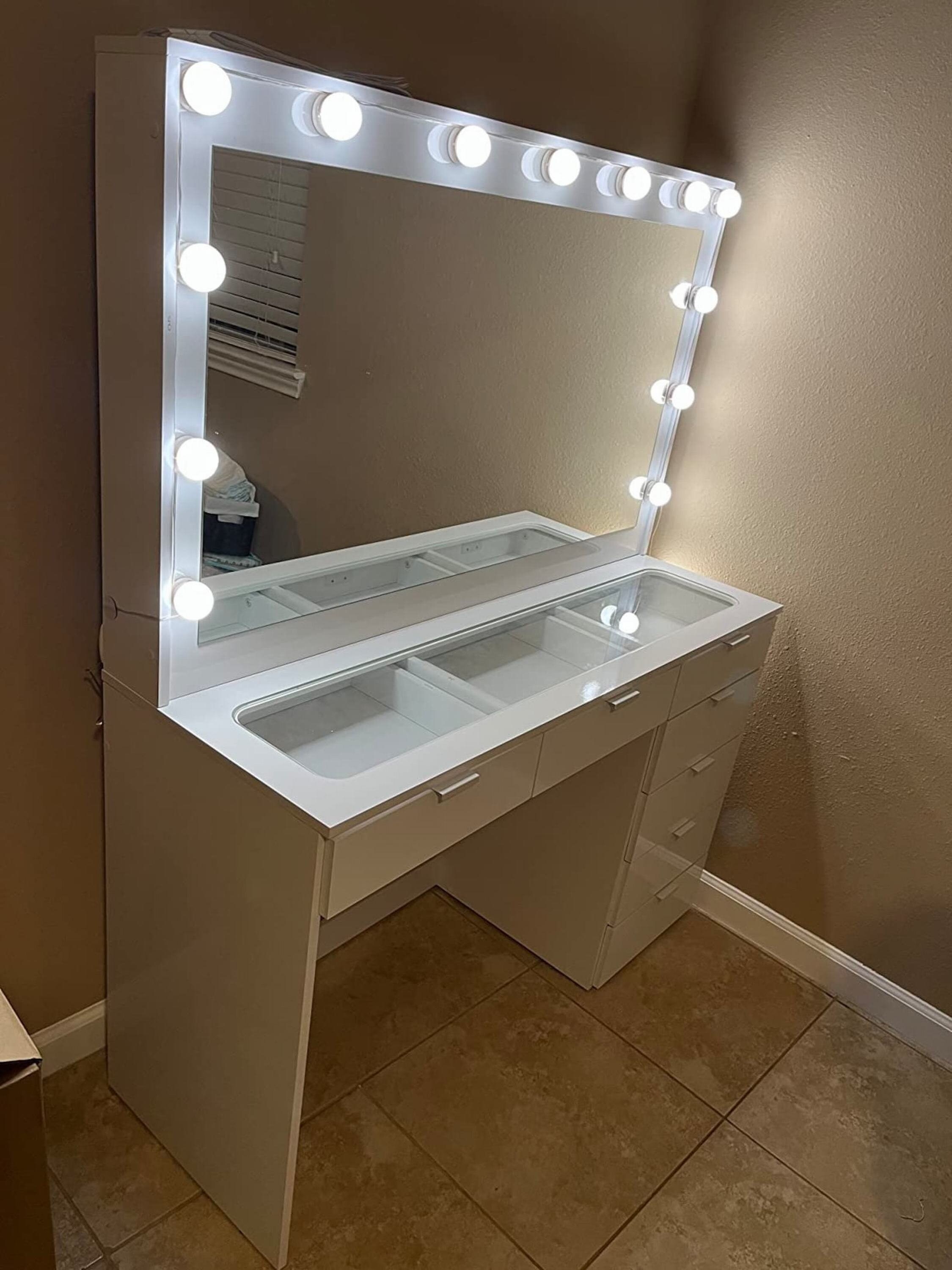 New Dressing Table, Glass Top, 07 Drawers and Set of 10 Led Lights ...