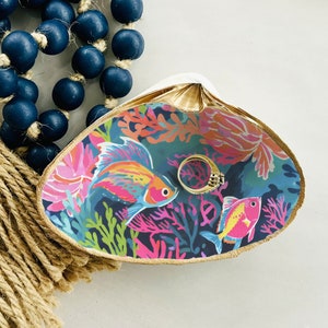 Tropical Sea Turtle Clam Shell Ring Dish With Gold or Silver Gilded Edges - Etsy