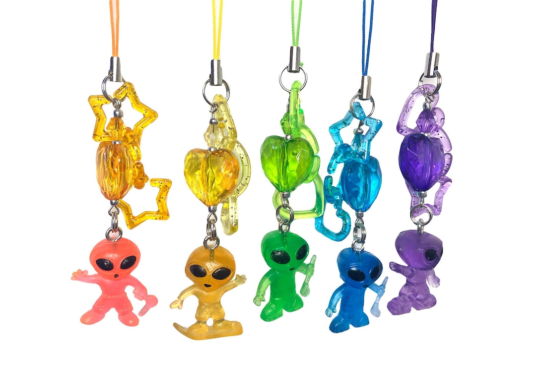 Y2K Alien Phone Charm, Cute 90s Beaded Phone Charm, Y2K Alien Keychain ...