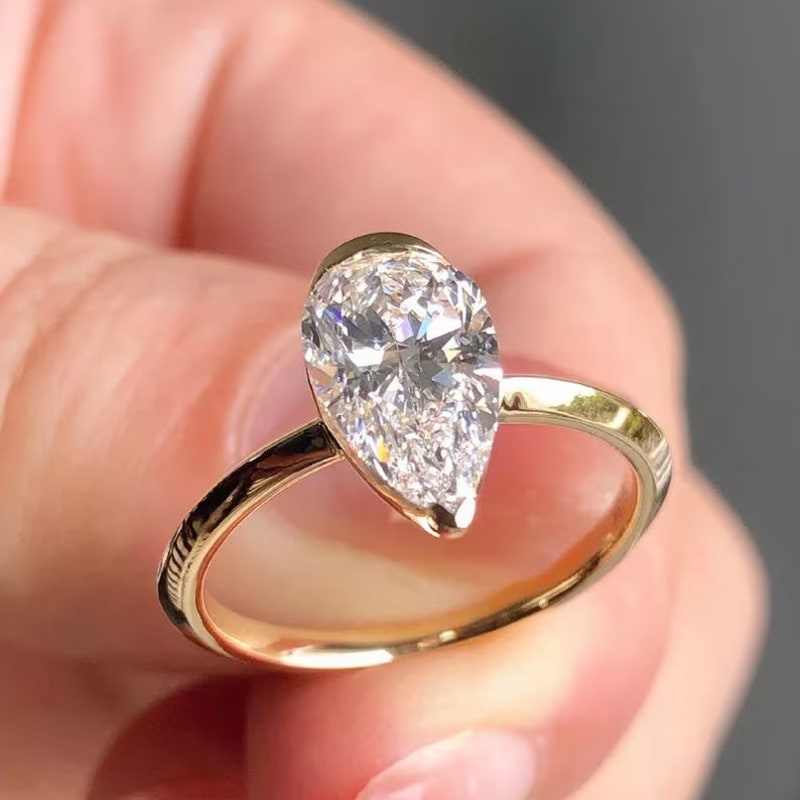 Pear Cut Ring - Etsy