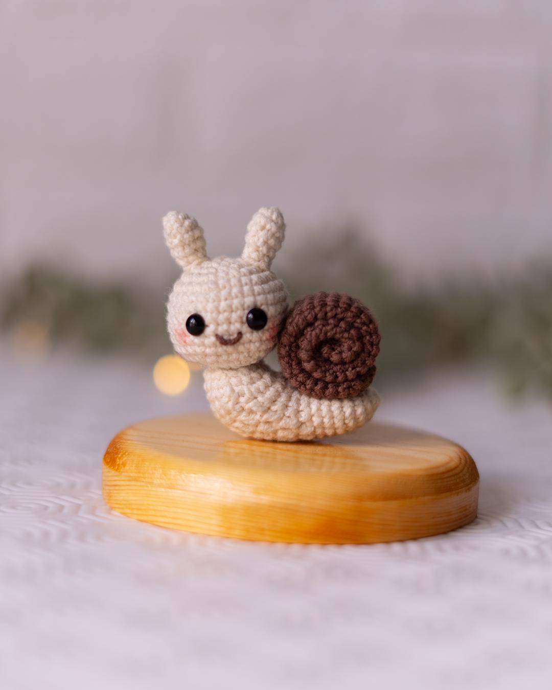 Crochet Snail Keychain Pattern PDF – Amigurumi Beginner Pattern – Cute ...