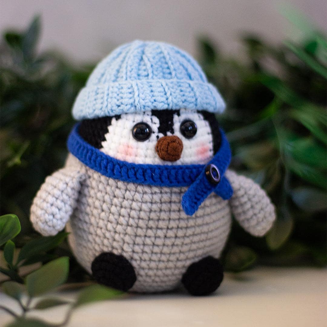 Cute Penguin Crochet Pattern PDF - Adorable Penguin With Blue Hat ...