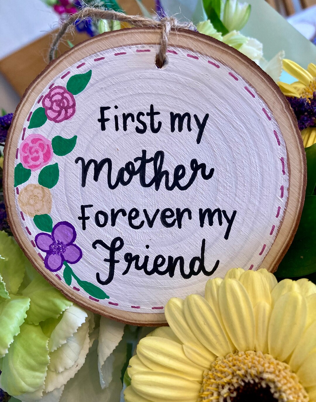 Mum Woodslice, Floral Design, Hand Painted, Mothers Day, Gifts for Mum ...